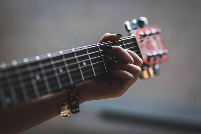 Suspended Guitar Chords - How To Add Tension & Resolve - STG
