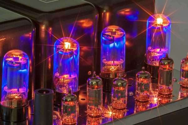 Guitar Amp Tubes: A Guide To The Magic Behind Valves - STG