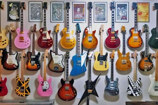 How to Mount a Guitar on the Wall: Everything U Need 2 Know