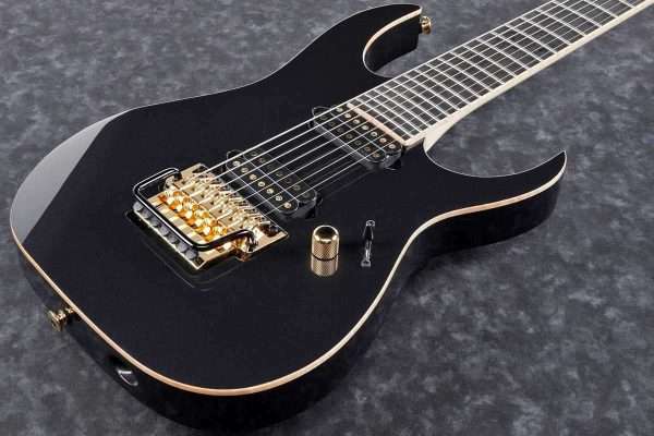 The Best Strings for 7 String Guitar: Top 3 Picks for ERGs